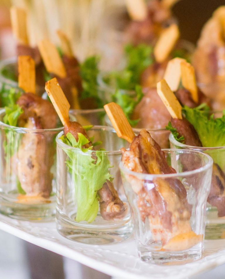 What Are The Different Types Of Catering Services? - Handheld Catering ...